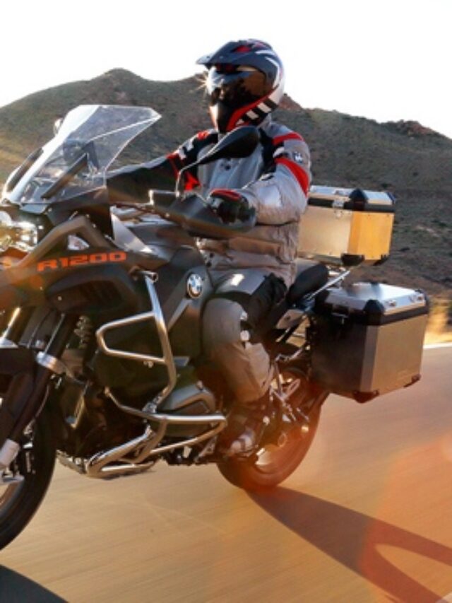 Best Hot Weather Gear for Summer riding - MotorbikeGears